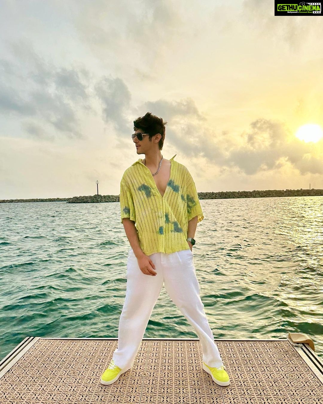Rohan Mehra Instagram – Colombo for a minute 🛥️🌅 Colombo, Sri Lanka ...