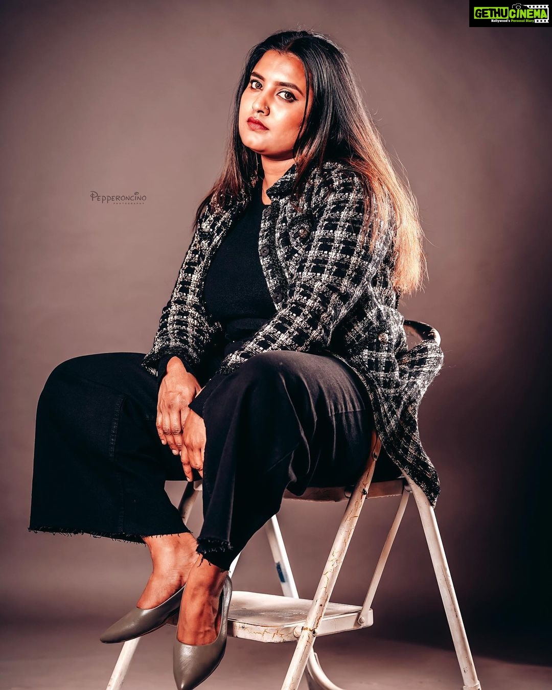 Roshna Ann Roy Instagram – 🌼… @ladies_planet_westerns_ | Gethu Cinema