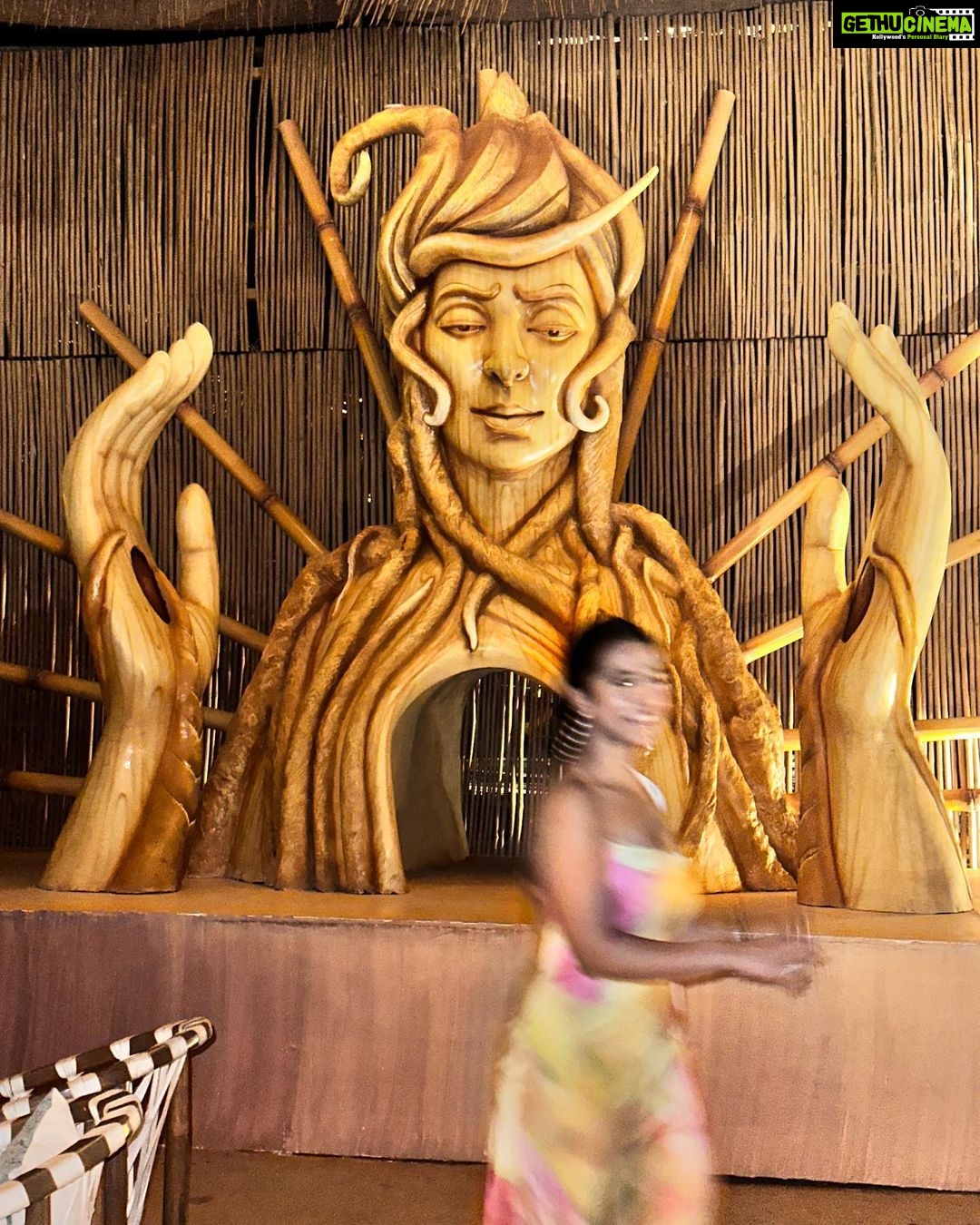 Actress Roshni Walia HD Instagram Photos and Wallpapers April 2023 ...