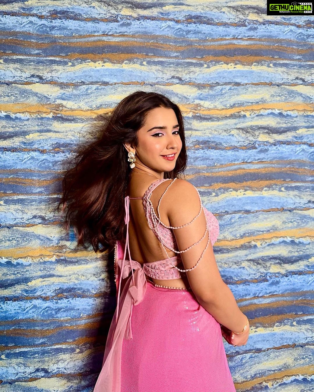 Roshni Walia Instagram – Desi barbie in the house 🥹💓 . . Outfit by ...