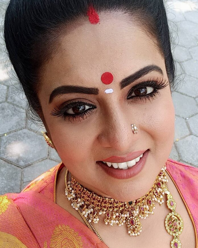 Actress Rupa Sri HD Photos and Wallpapers April 2023 - Gethu Cinema