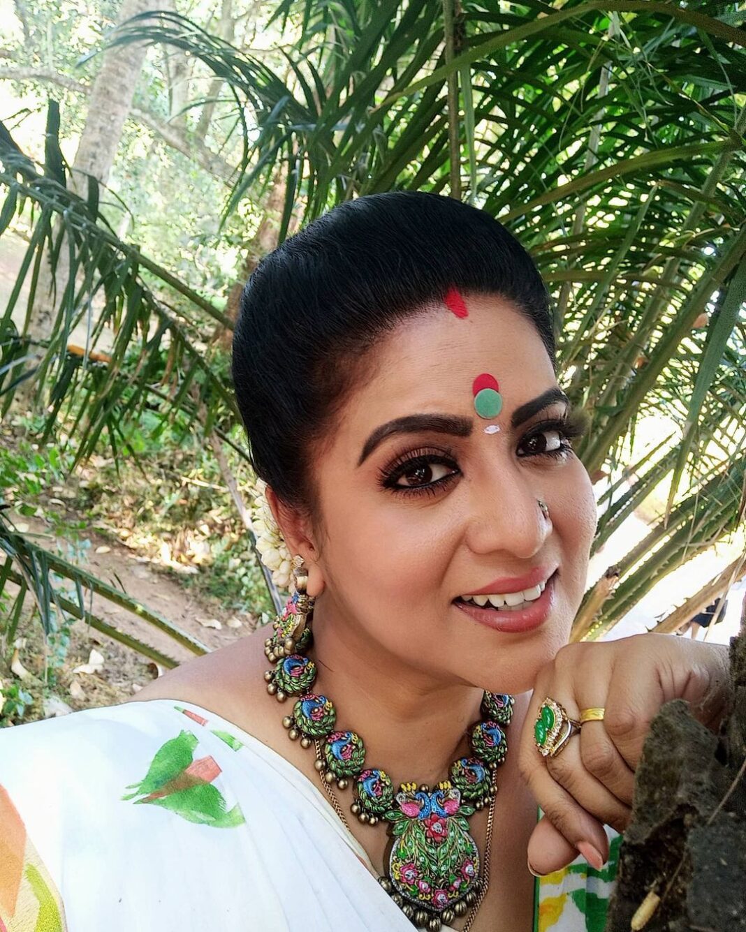 Actress Rupa Sri HD Photos and Wallpapers April 2023 - Gethu Cinema