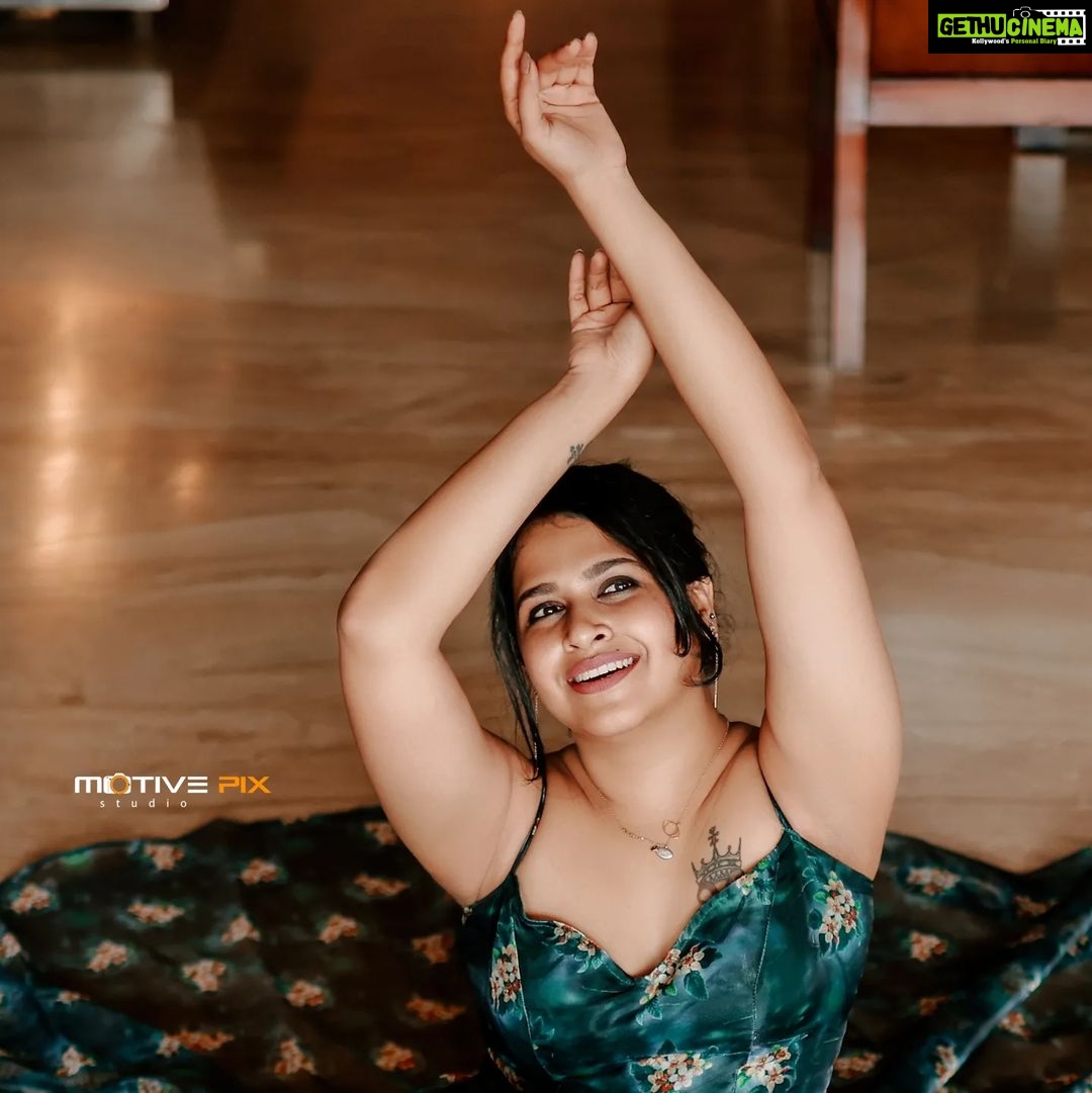 Sadhika Venugopal Hot Cleavage