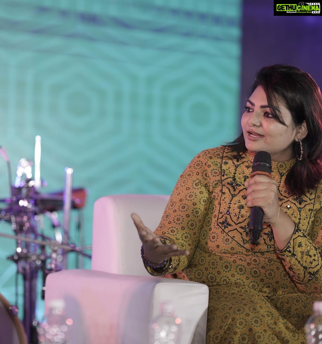 Actress Sandra Thomas HD Instagram Photos and Wallpapers June 2022 ...