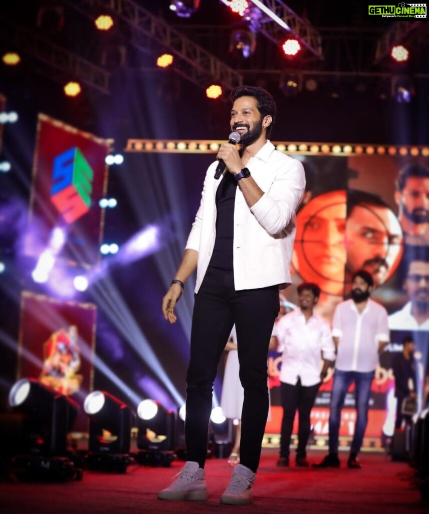Actor Santhosh Prathap HD Instagram Photos and Wallpapers May 2023 ...