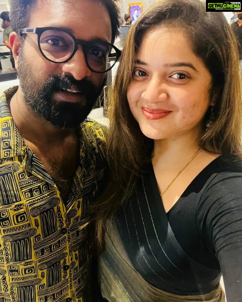 Actress Shafna HD Instagram Photos and Wallpapers December 2022 | Gethu ...