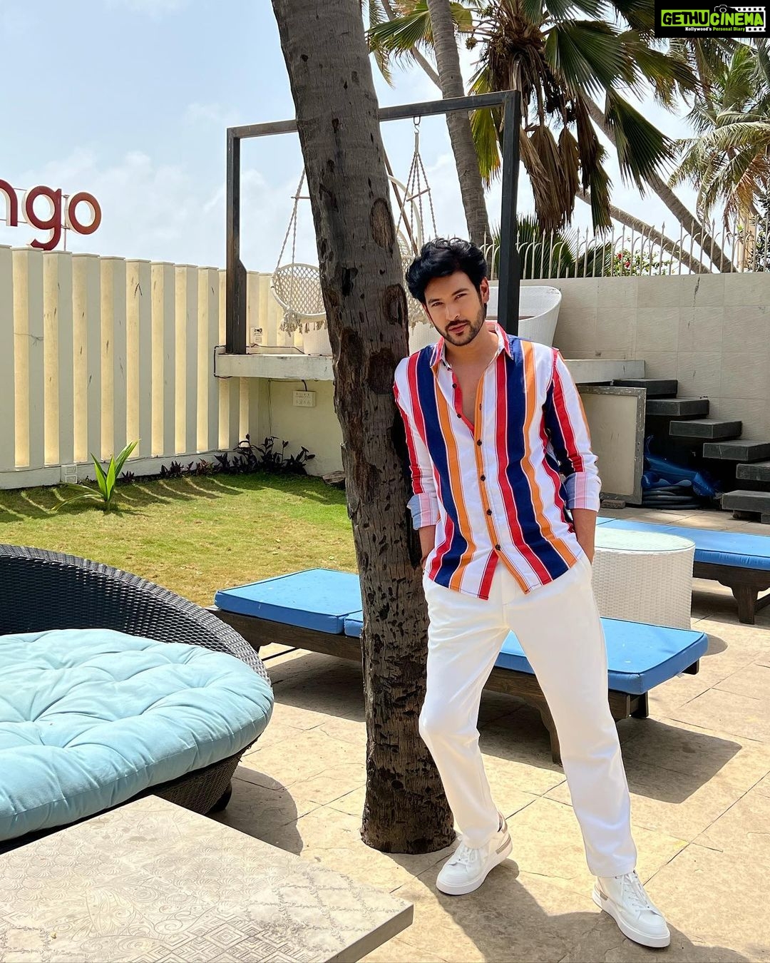 Shivin Narang Instagram – In between all the Hustle 🌈 . . #shivinnarang ...