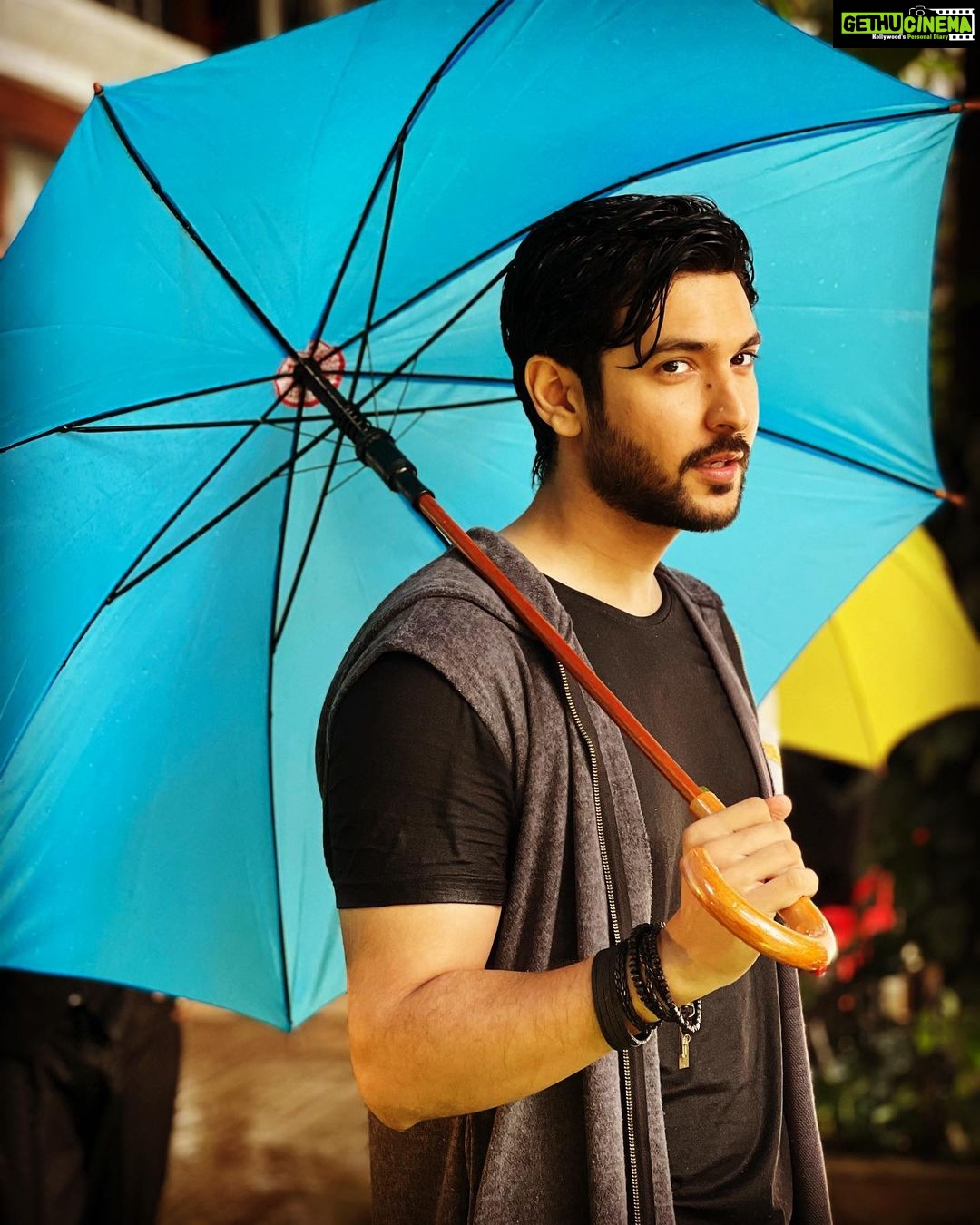 Shivin Narang Instagram – ☔️ Mumbai Rains | Gethu Cinema