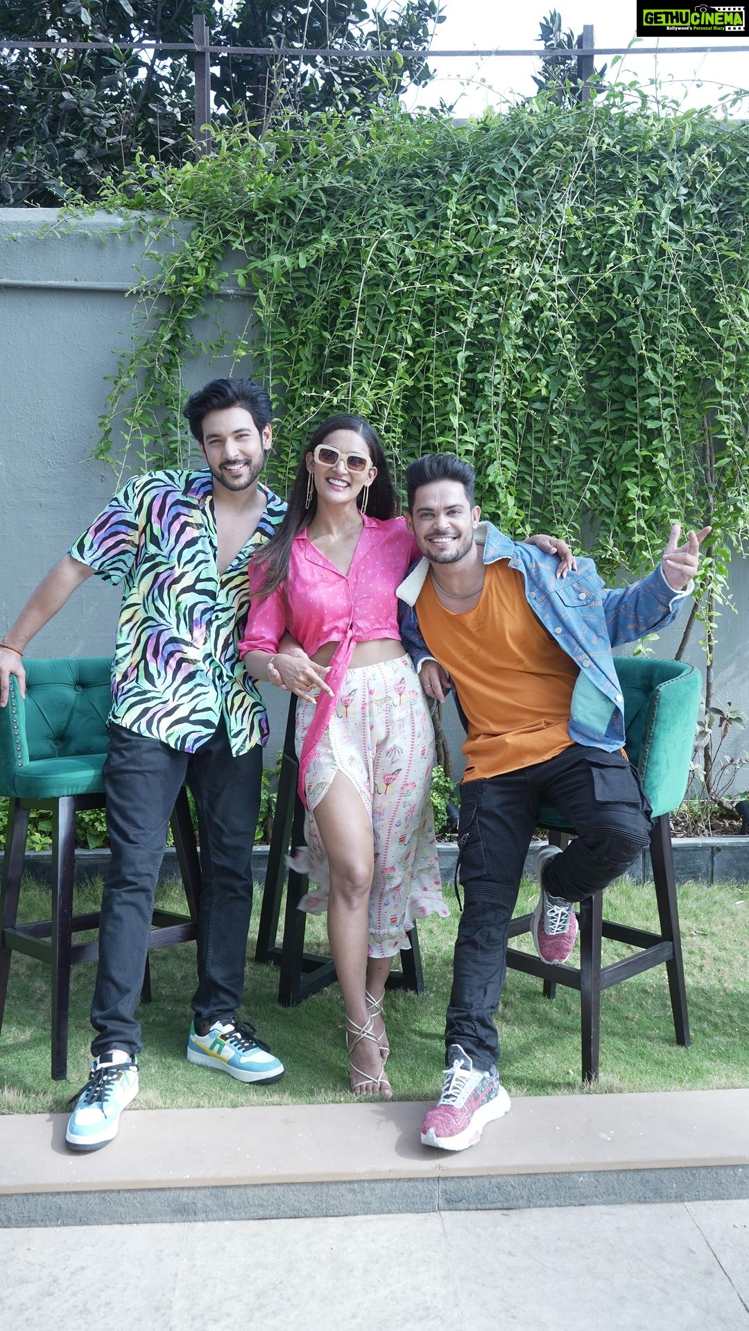 Shivin Narang Instagram – #akhiyaannaakhiyaan out now show some love ...