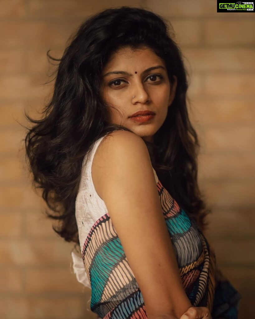 Actress Shruthi Rajanikanth HD Instagram Photos and Wallpapers May 2023 ...