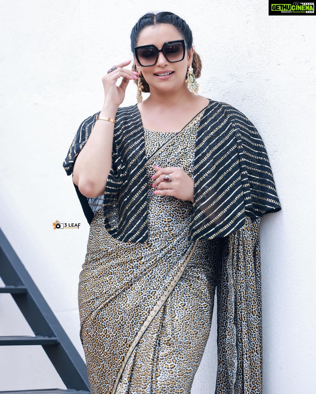 Shweta Menon Instagram – Always love to work with u my sweet sister ...