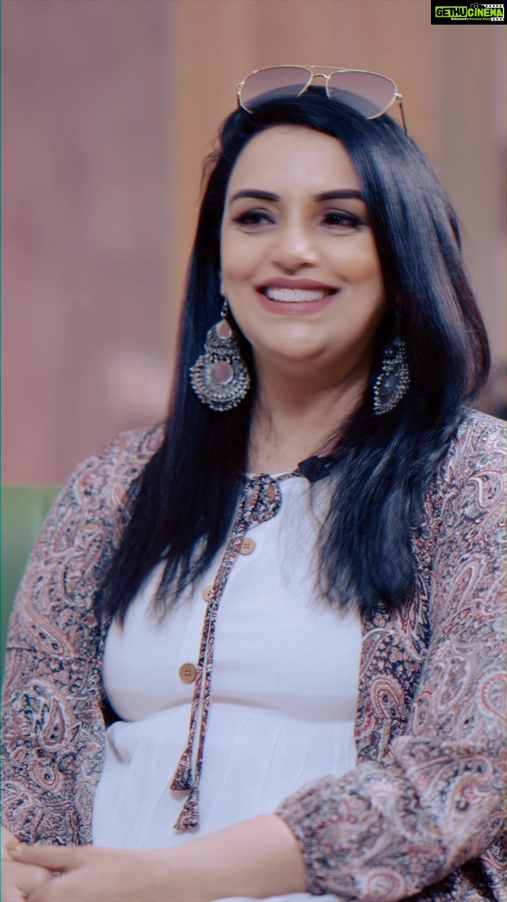 Actress Shweta Menon HD Instagram Photos and Wallpapers March 2023 ...