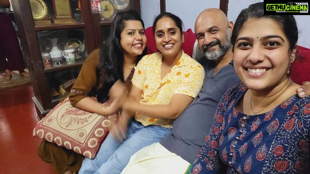 Actress Sneha Sreekumar HD Instagram Photos and Wallpapers June 2022 | Gethu Cinema