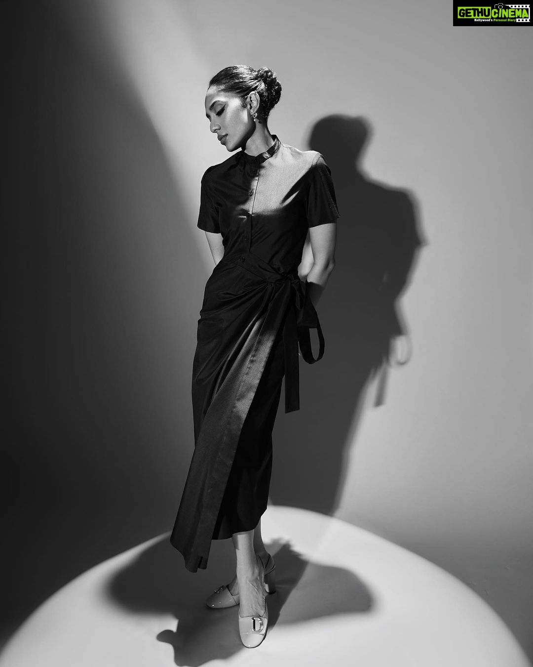 Sobhita Dhulipala Instagram – Beautiful evening with @dior at their newly opened boutique # ...