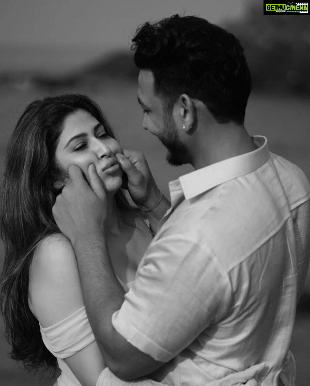 Sonarika Bhadoria Instagram Happiest Birthday To The Love Of My Life