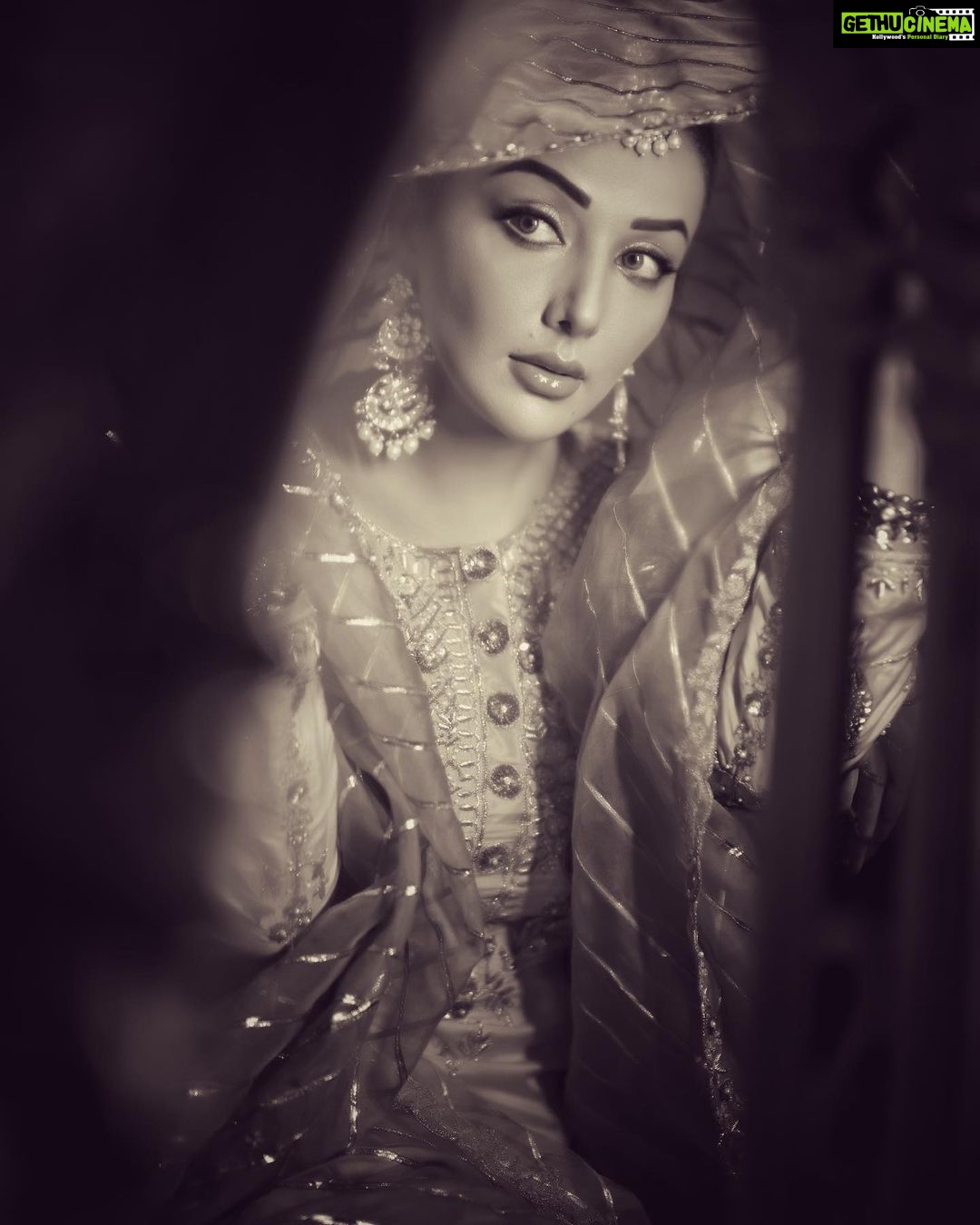 Sonia Mann Instagram – 🌙 @panjaabstore @nayaabjewellery ...