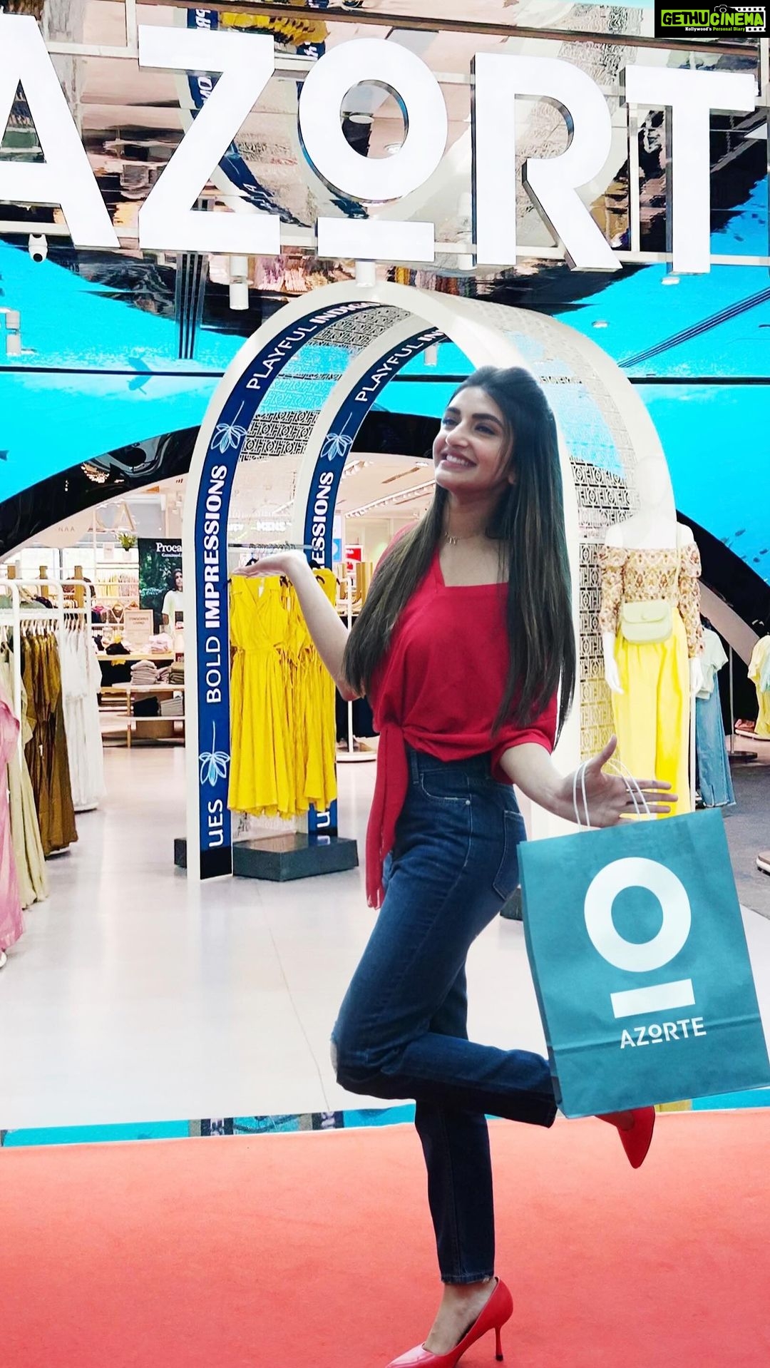 Sreeleela Instagram – Visited the uber chic AZORTE store at the Sarath ...
