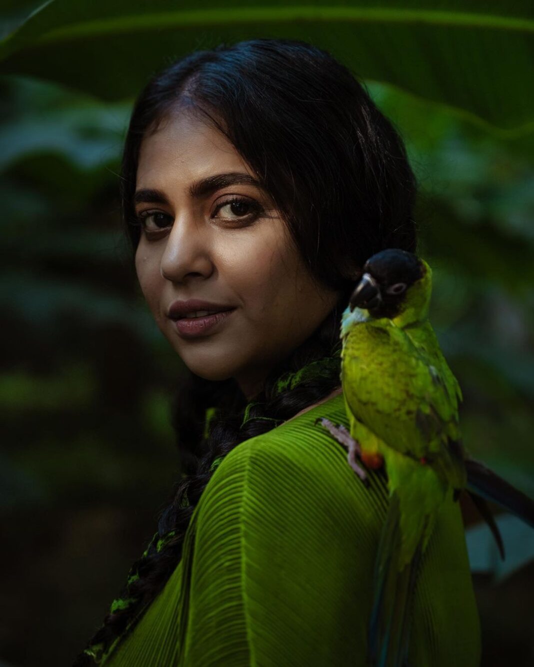 Actress Srinda HD Photos and Wallpapers August 2021 - Gethu Cinema