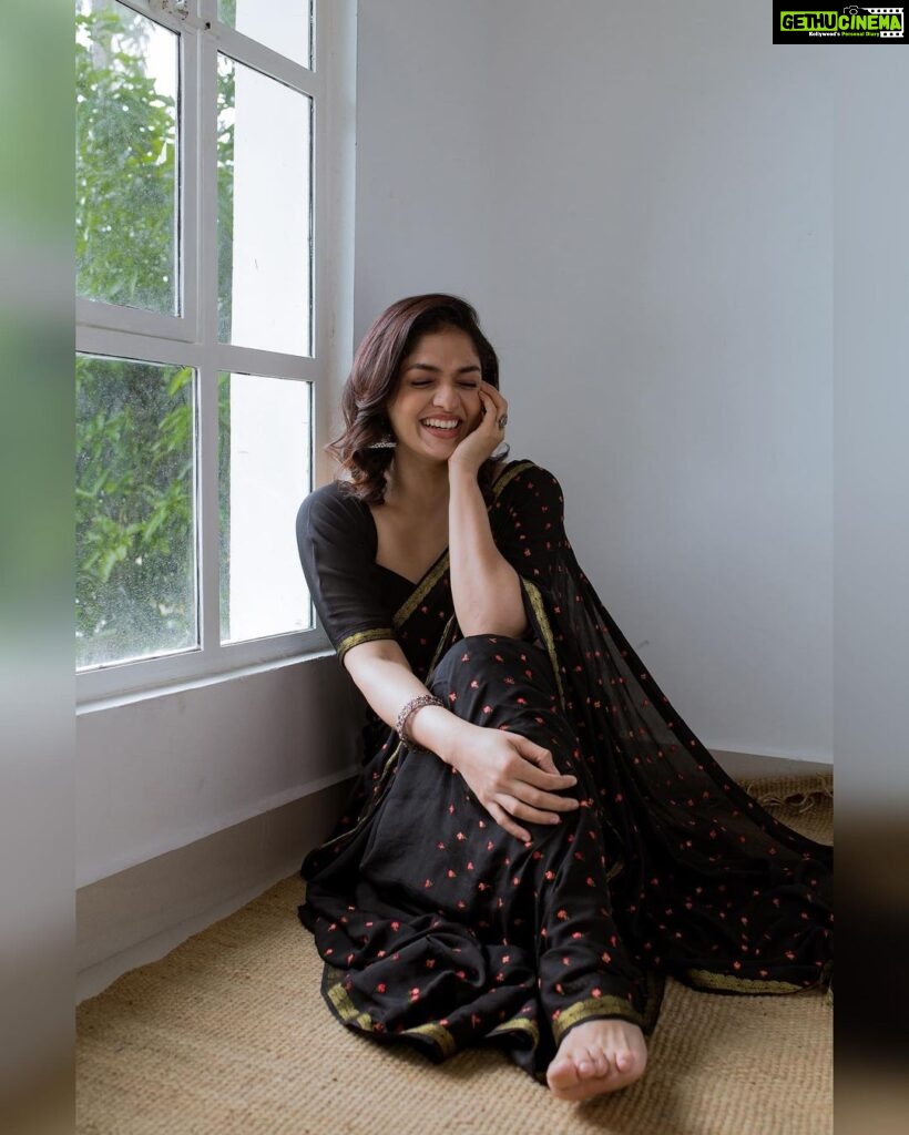 Actress Sunaina HD Instagram Photos and Wallpapers November 2022 ...