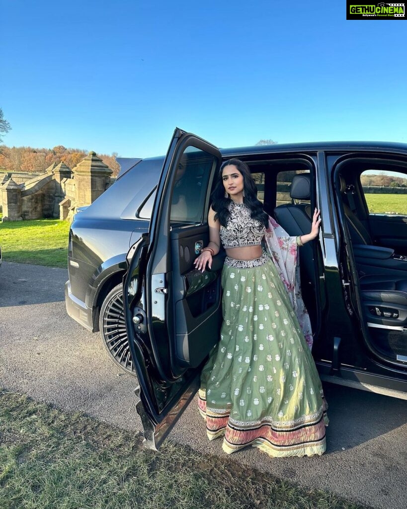 Actress Tanu Grewal HD Instagram Photos and Wallpapers July 2023 ...