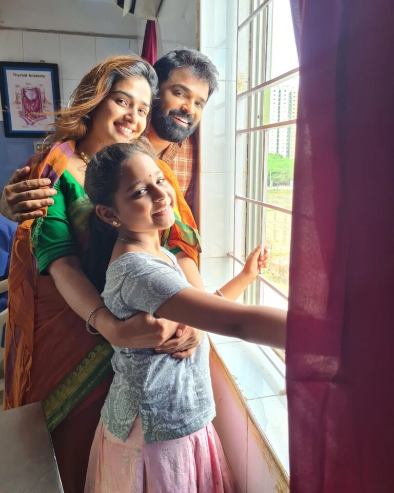 Vidhya Mohan Wiki, Biography, Age, Gallery, Spouse and more