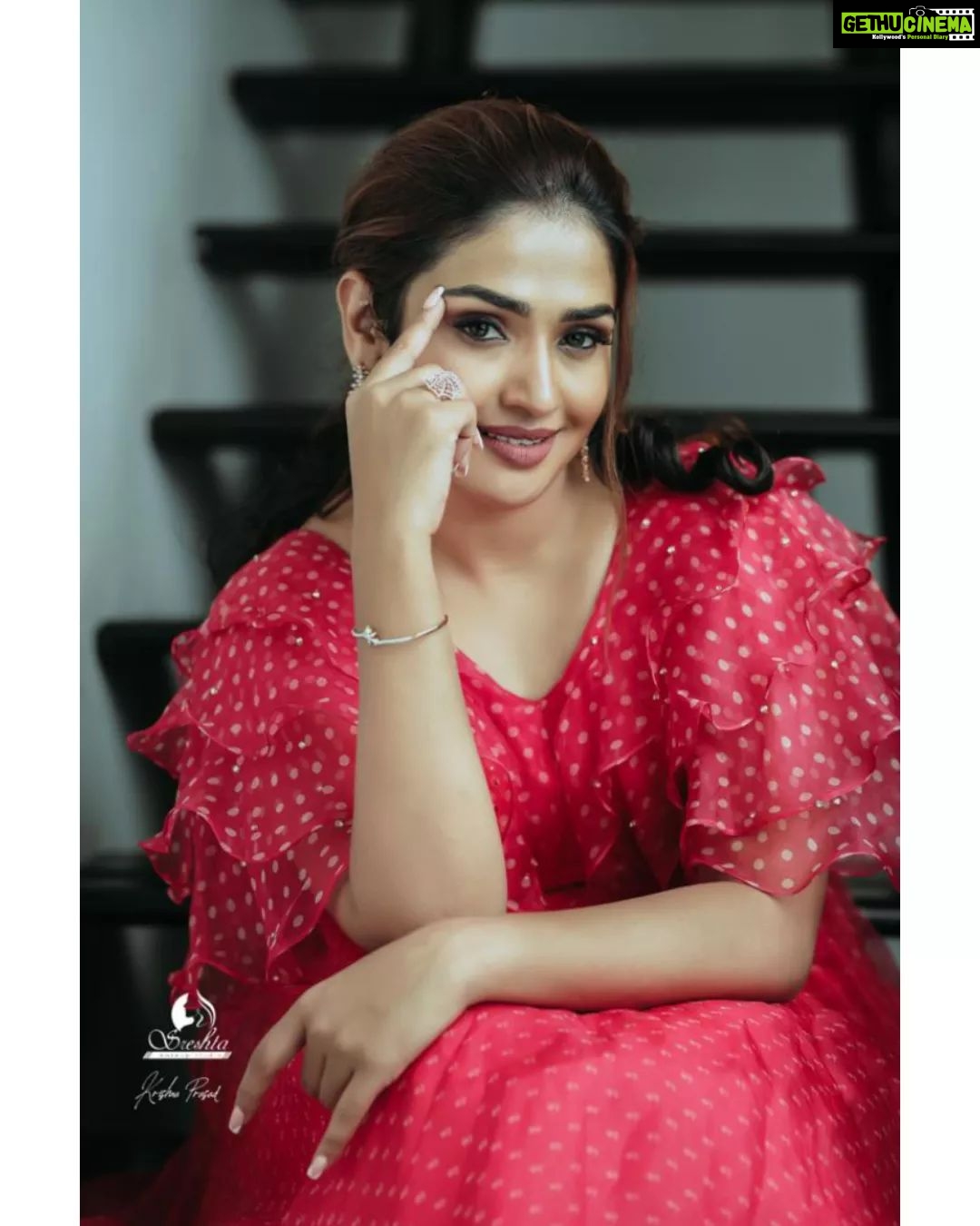 Vidhya Mohan Instagram – ശലഭം series by @sreshtamakeup In frame ...