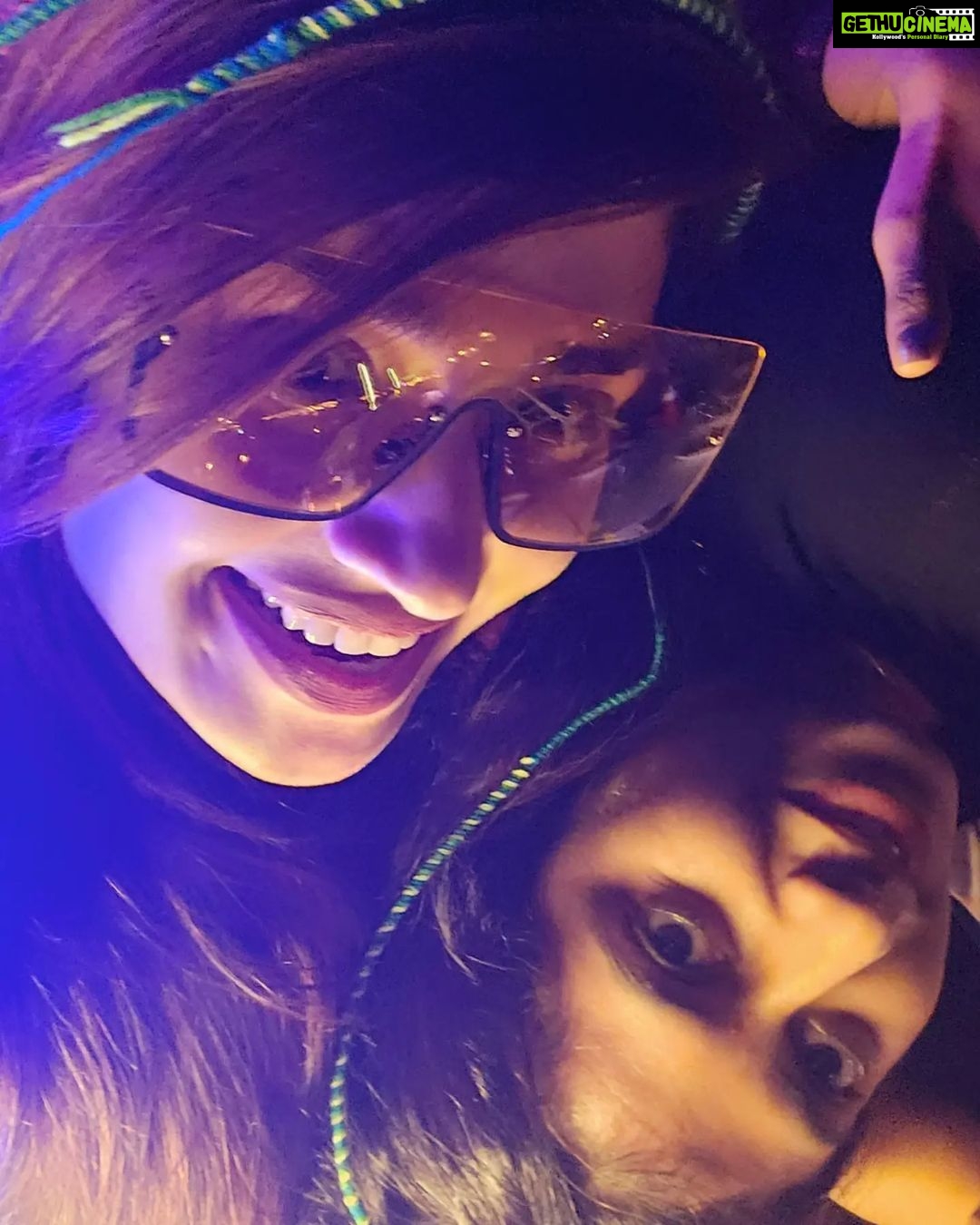 Actress Vidhya Mohan HD Instagram Photos and Wallpapers April 2023 ...