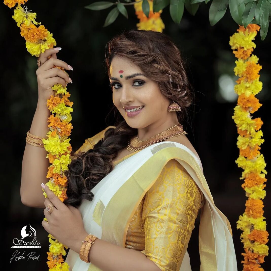 Actress Vidhya Mohan HD Photos and Wallpapers December 2022 - Gethu Cinema