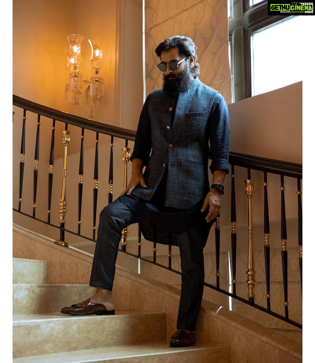 Actor Vikram HD Instagram Photos and Wallpapers November 2022 | Gethu ...