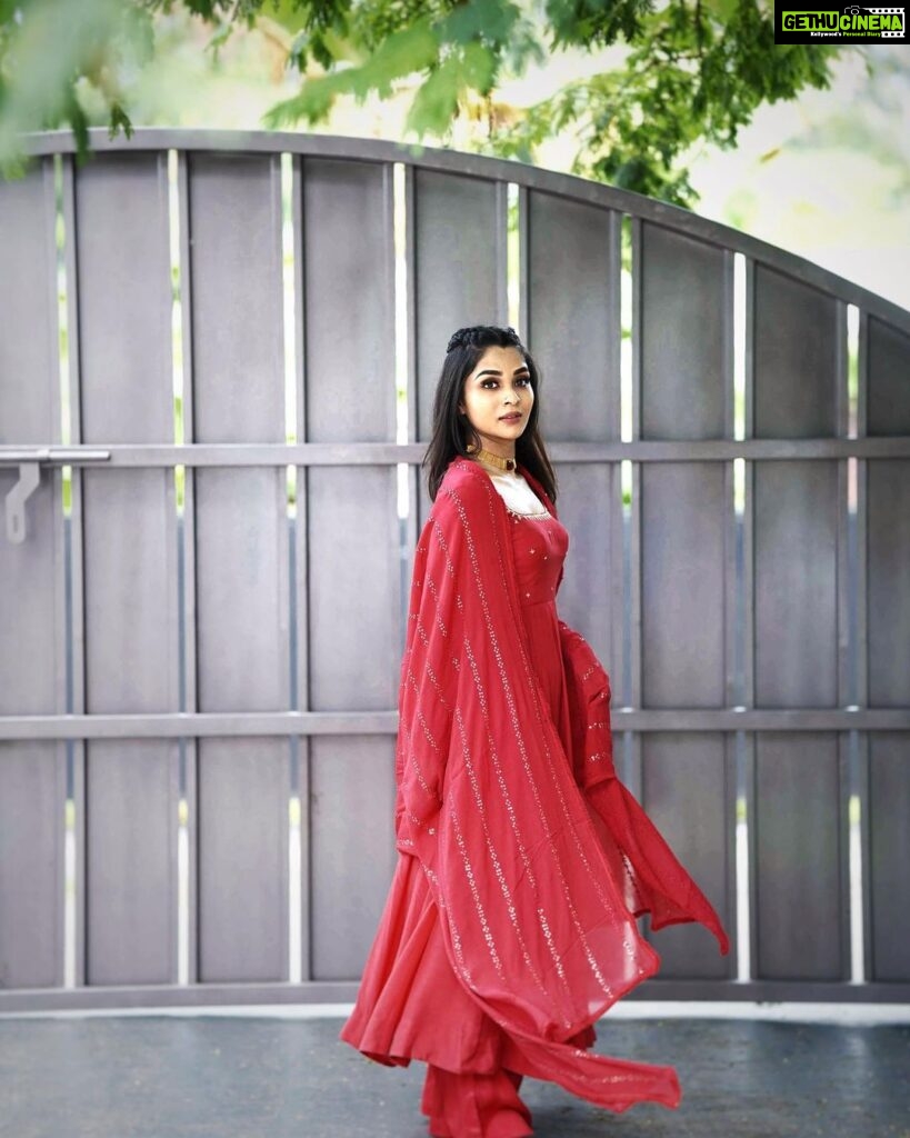 Actress Vinitha Koshy HD Instagram Photos and Wallpapers June 2023 ...