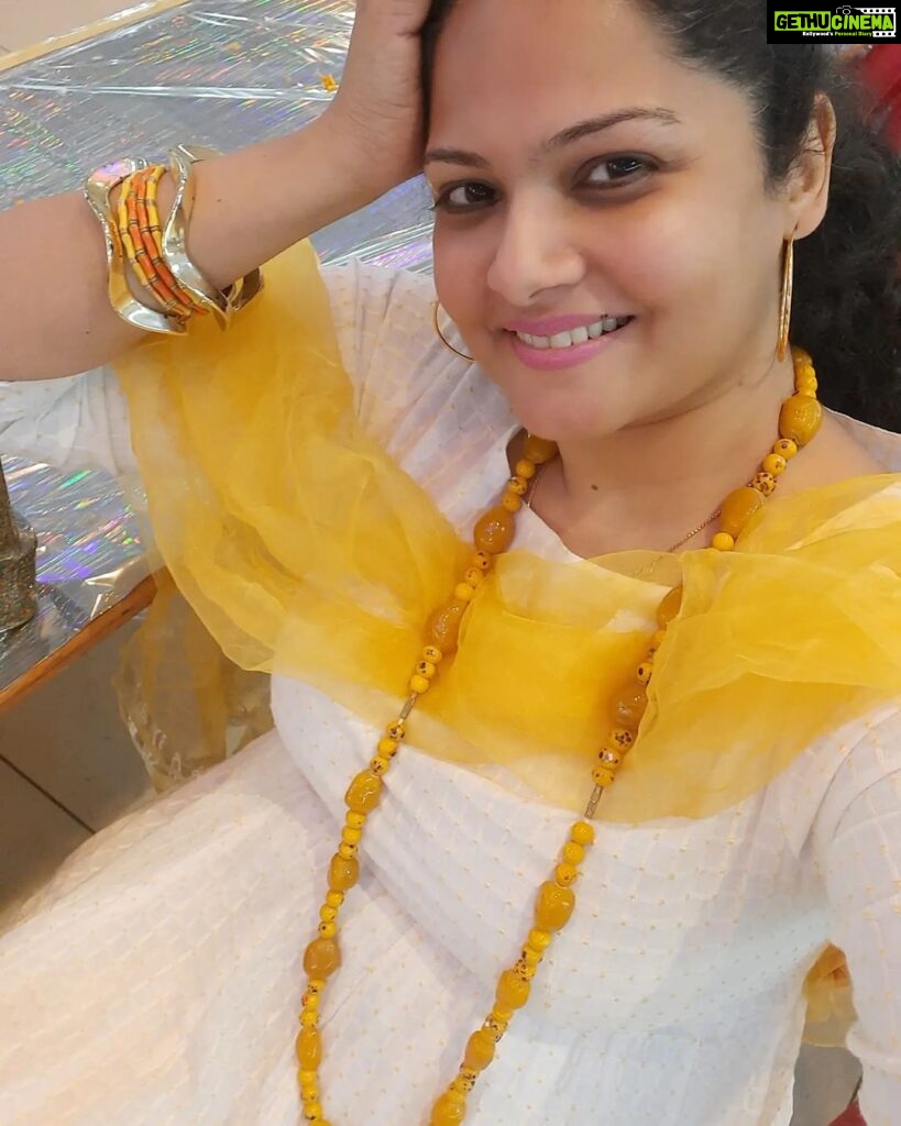 Actress Anuya Bhagvath HD Instagram Photos and Wallpapers February 2023 ...