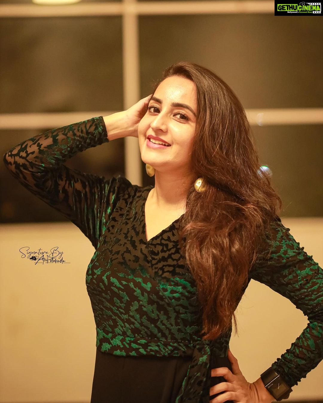 Bhama Instagram – Rejoice Always 💙 @ajinfotokada | Gethu Cinema