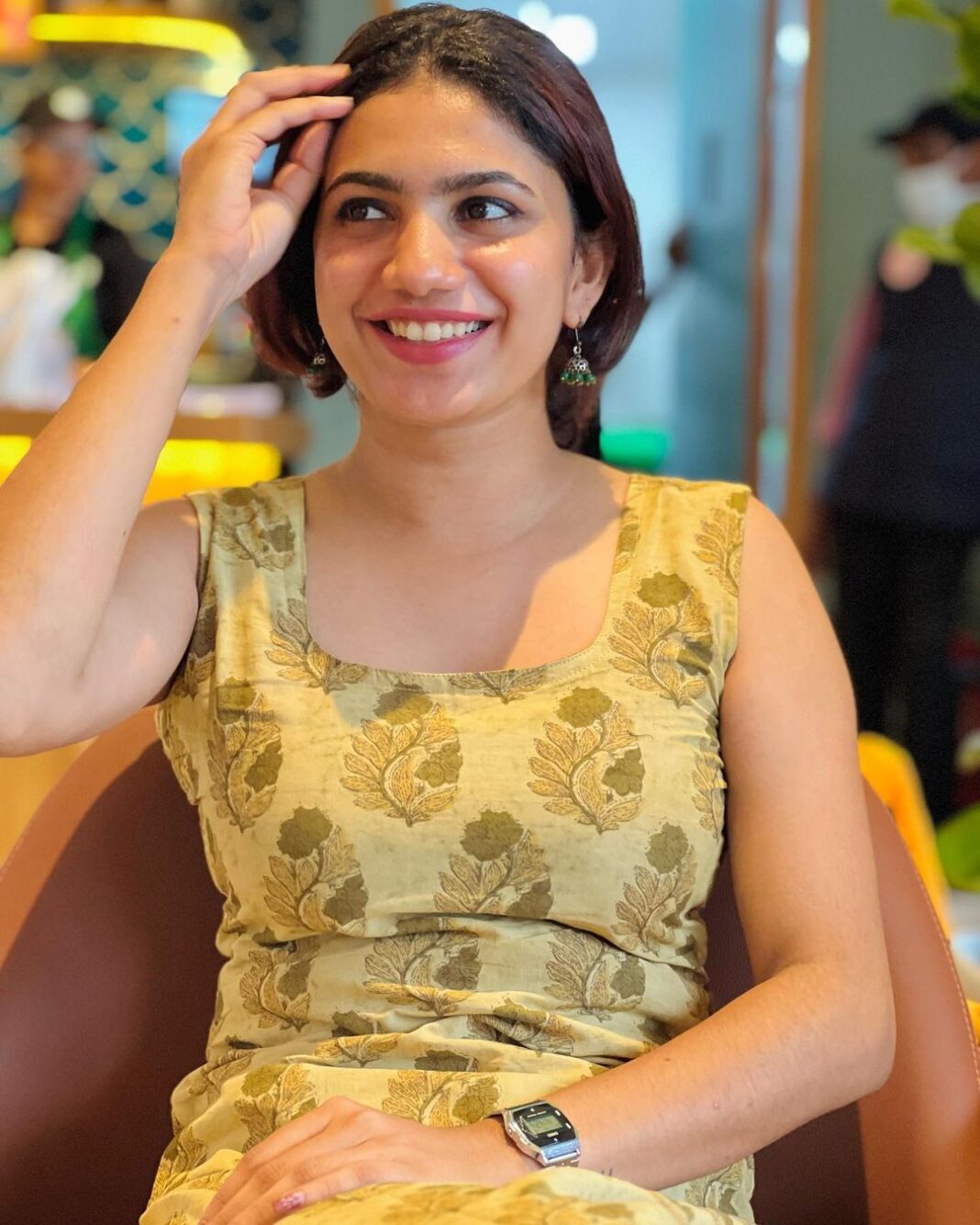 Actress Deepa Thomas HD Photos and Wallpapers June 2023 - Gethu Cinema