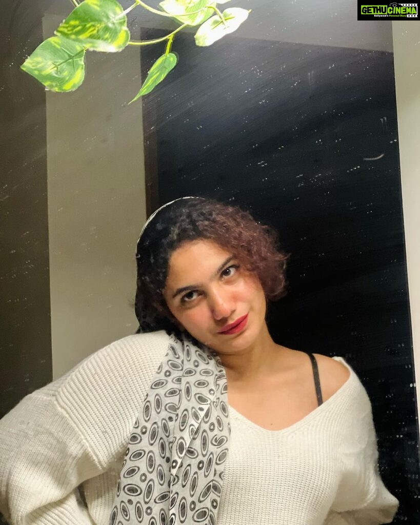 Actress Deepa Thomas HD Instagram Photos and Wallpapers July 2023 ...