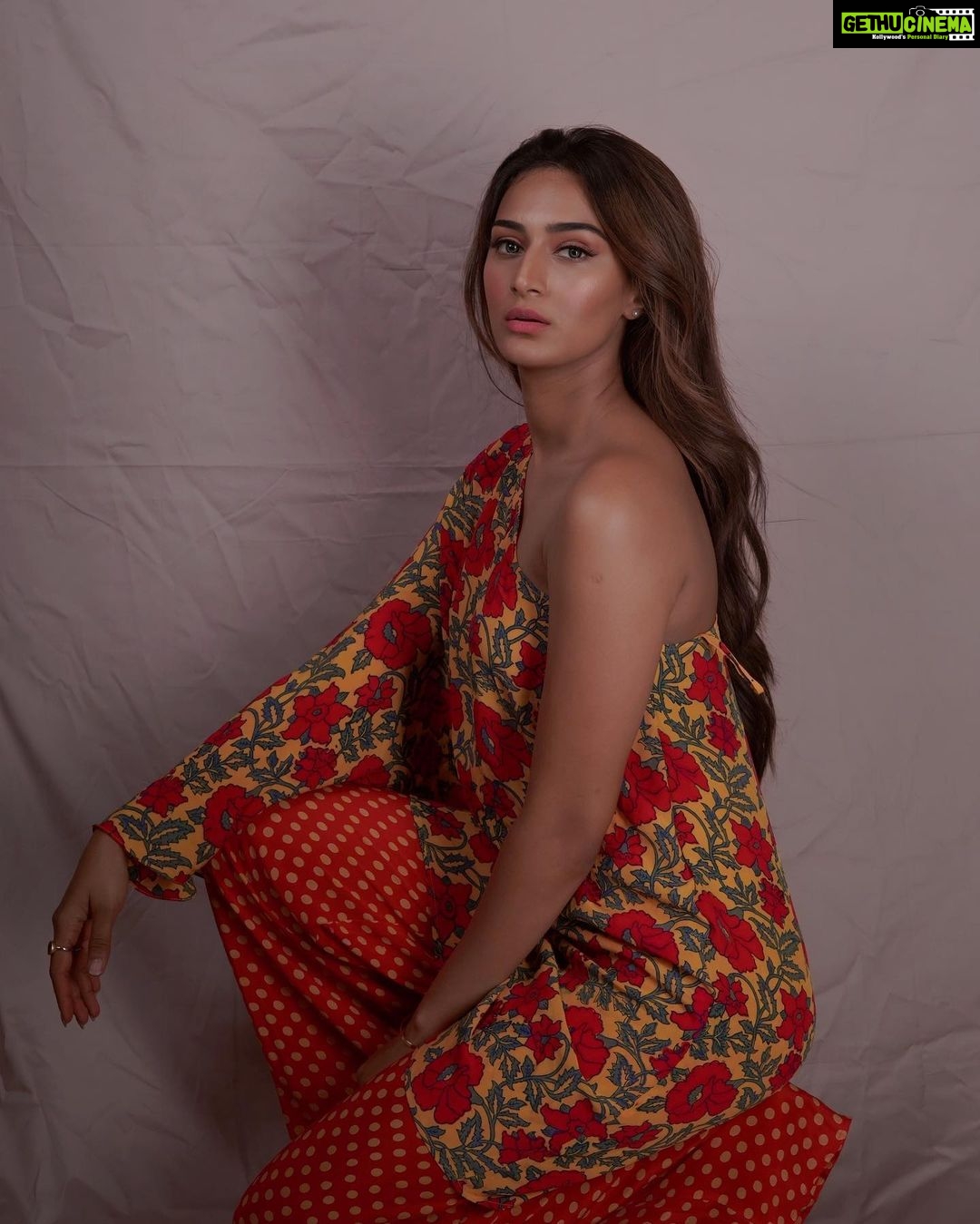 Erica Fernandes Instagram – Letting go isn’t a sign of weakness; it’s ...