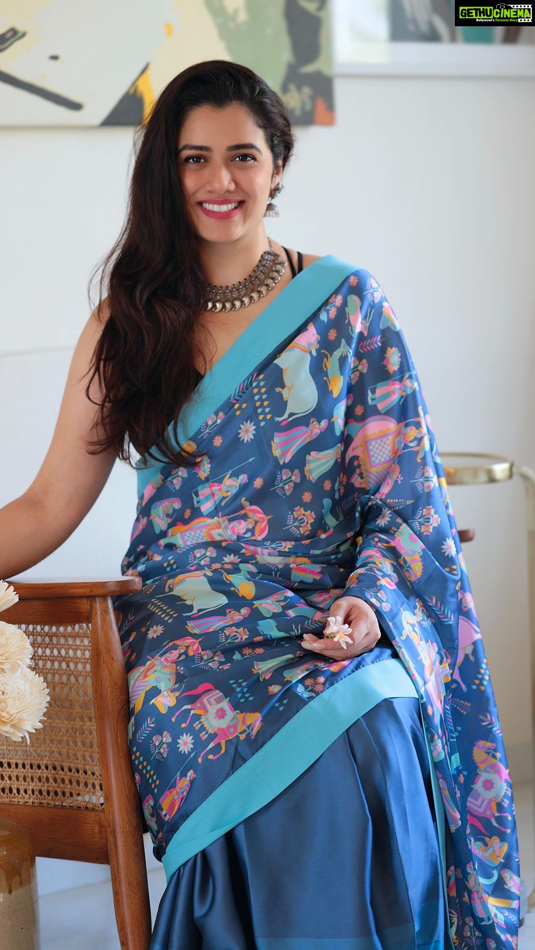 Girija Oak Instagram – Which mood are you? 😅or😌 Comment with Emoji ...