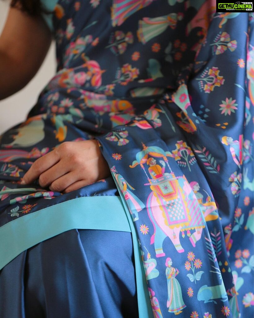 Actress Girija Oak HD Instagram Photos and Wallpapers June 2022 | Gethu ...