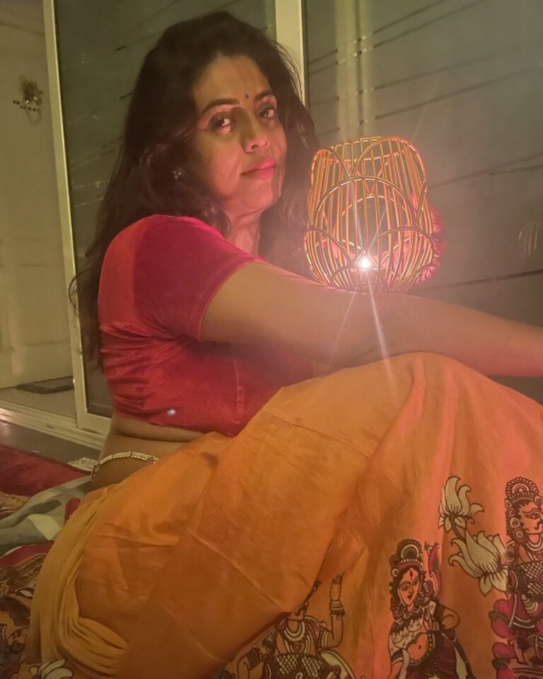 Ineya Wiki, Biography, Age, Gallery, Spouse and more