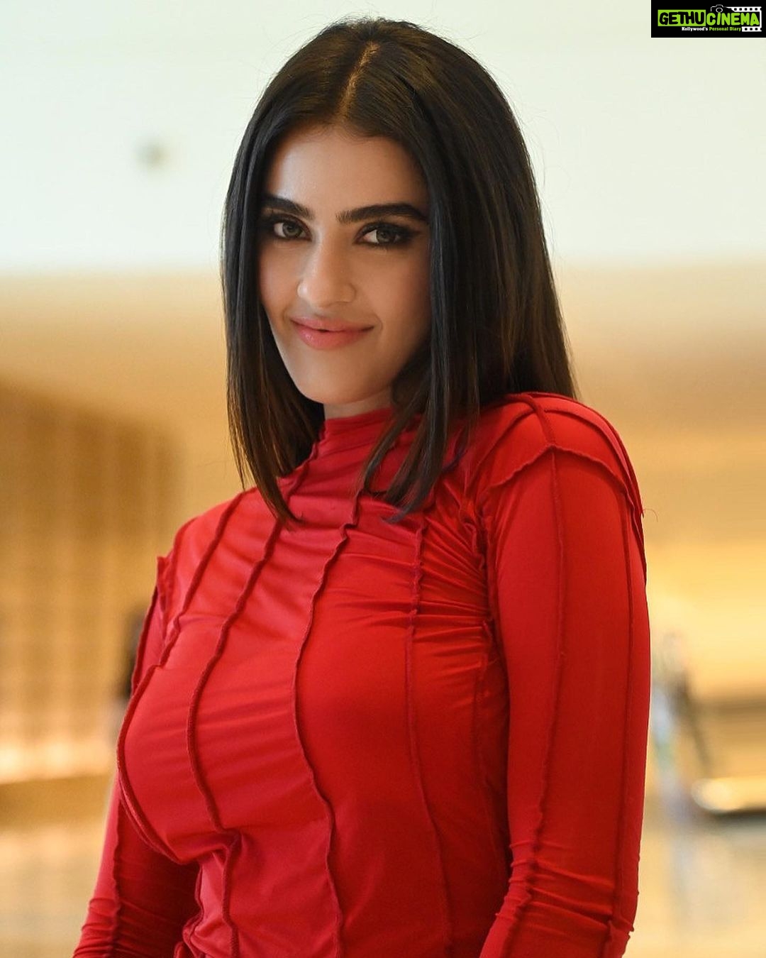 Kavya Thapar Instagram – Never lose your innocence hombre #555 TEAM ...