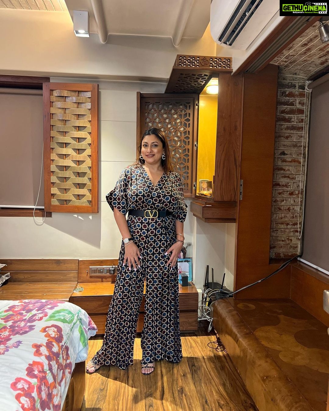 Malavika Instagram – kind of classy, kinda hood 🥰 | Gethu Cinema