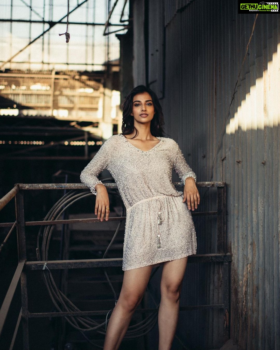 Meenakshi Chaudhary Instagram – Basking in all my glory ☀️ 😌 📸 @bharat ...
