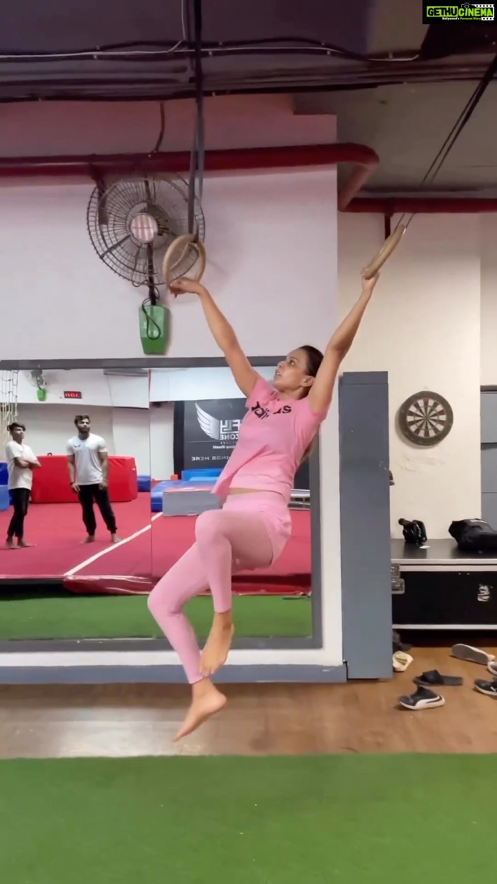 Actress Nia Sharma HD Instagram Photos and Wallpapers August 2023 ...