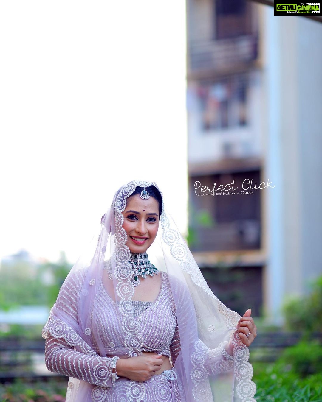 Priya Marathe Instagram – Now here try to my level recreate ...