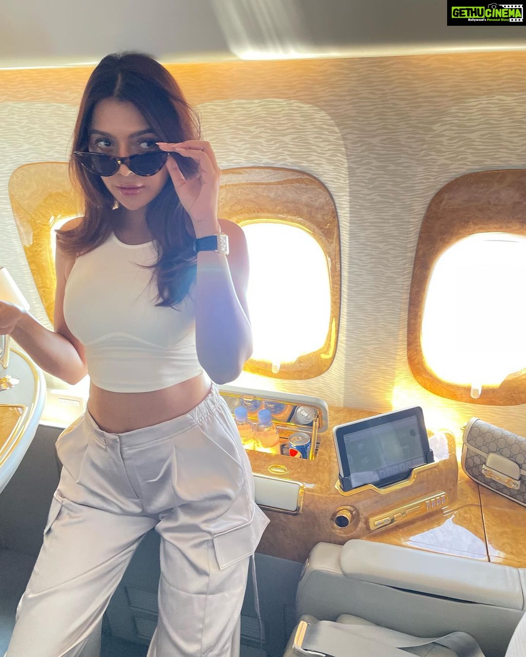 Ruhi Singh Instagram – Alexa play Mount Everest | Gethu Cinema