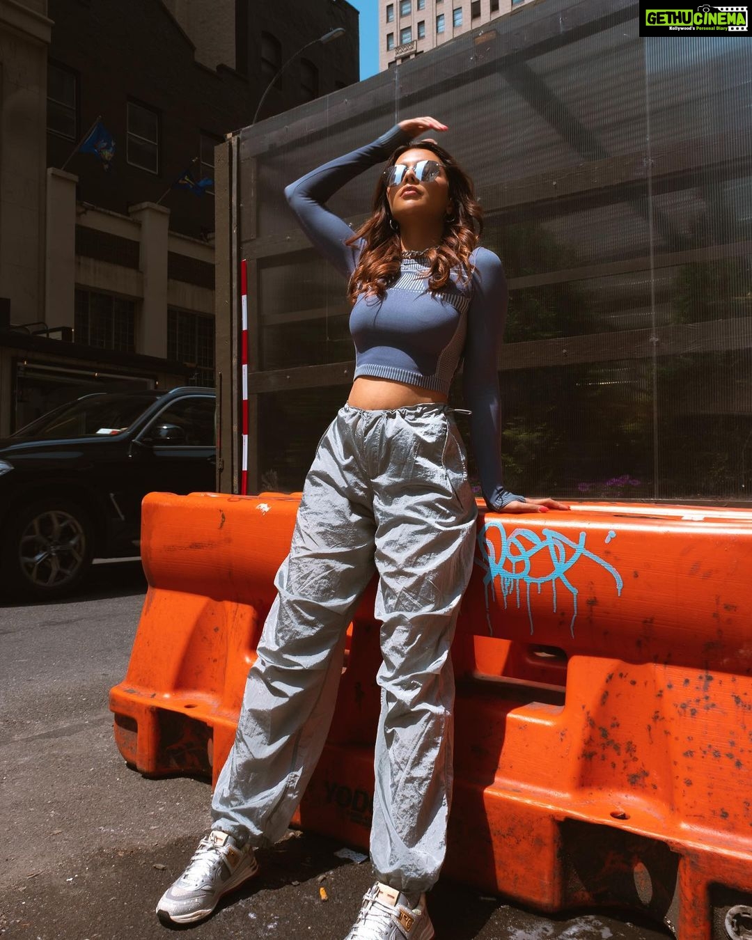 Ruhi Singh Instagram – Streets of New York Shot by @nicoleschwarze New ...