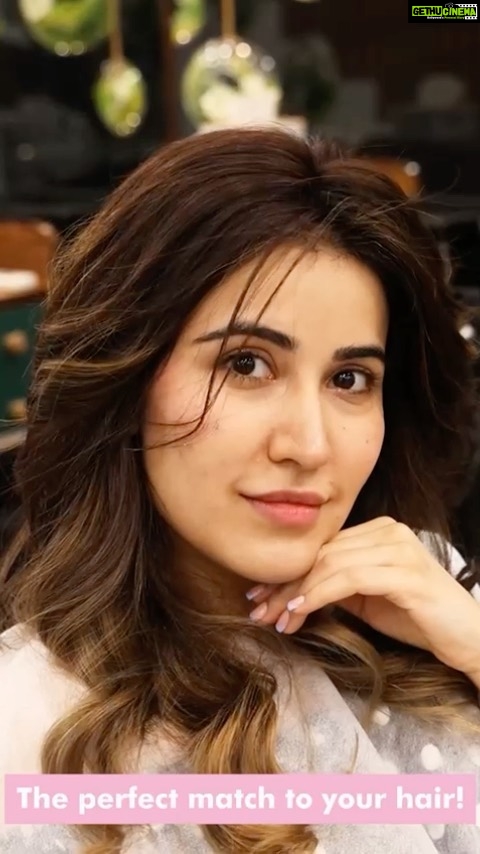 Sheena Bajaj Instagram – Just be4 my shoot got this amazing scalp ...