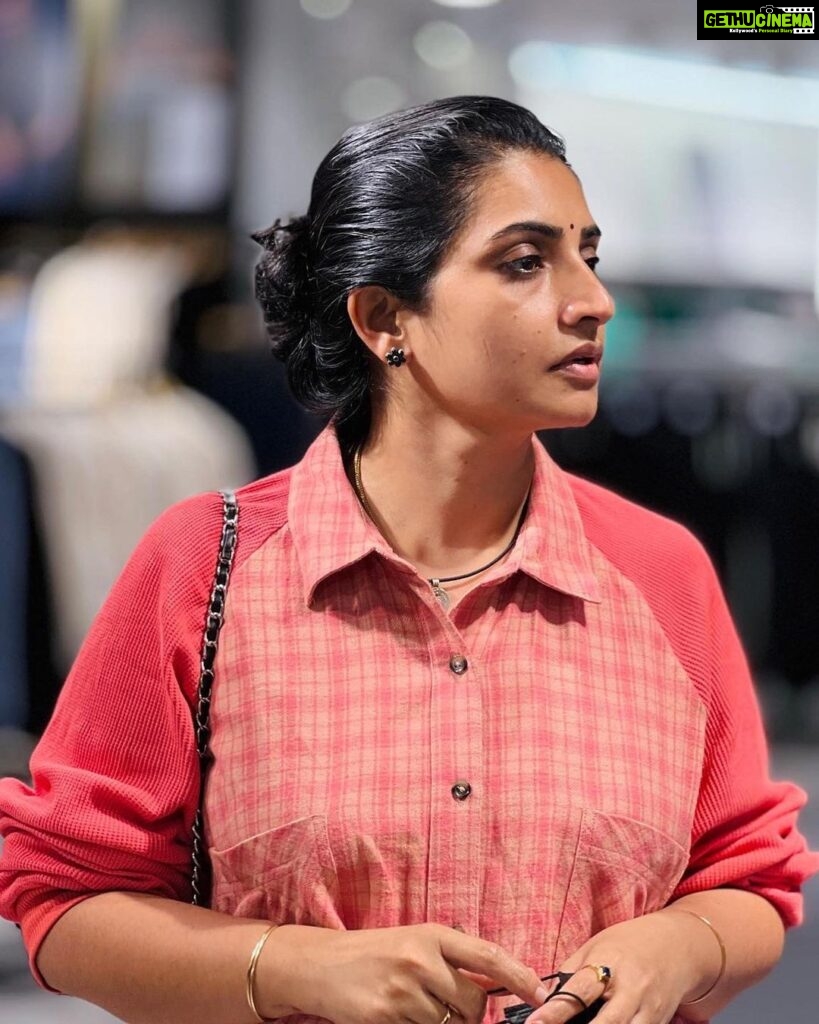 Actress Sujitha HD Instagram Photos and Wallpapers June 2023 | Gethu Cinema