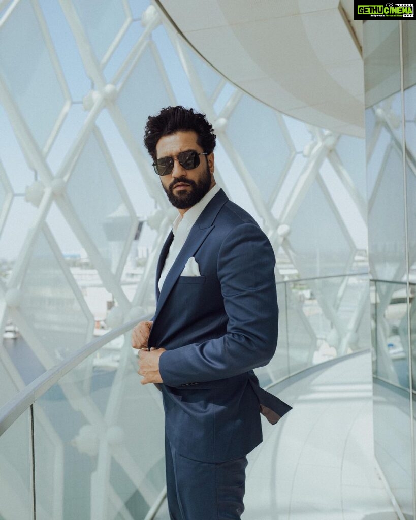 Actor Vicky Kaushal HD Instagram Photos and Wallpapers June 2023 ...