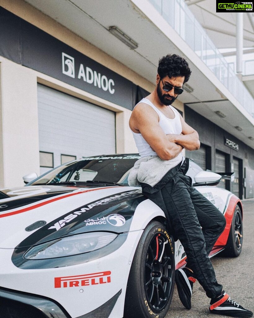 Actor Vicky Kaushal HD Instagram Photos and Wallpapers May 2023 | Gethu ...