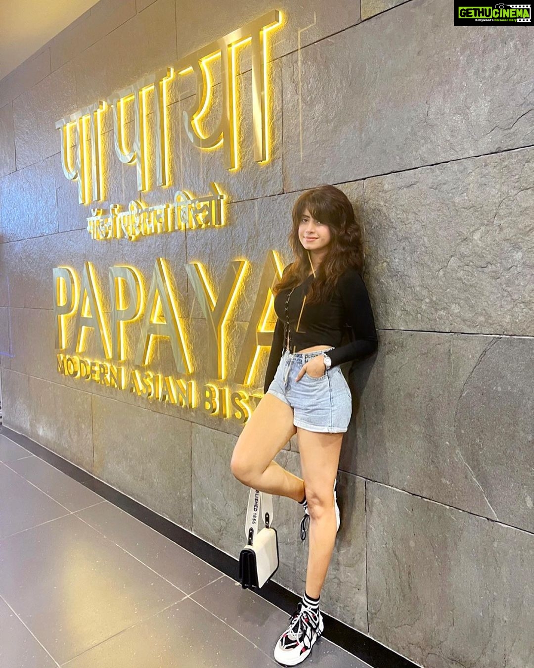 Actress Vindhya Tiwari HD Instagram Photos and Wallpapers June 2023 | Gethu Cinema